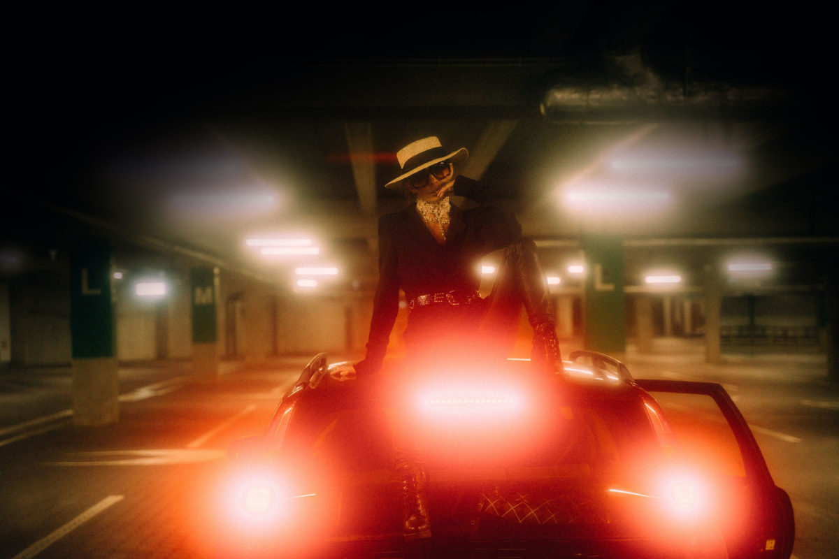 Film Unit Cars - Chauffeur-driven Location Vehicles for Film & TV