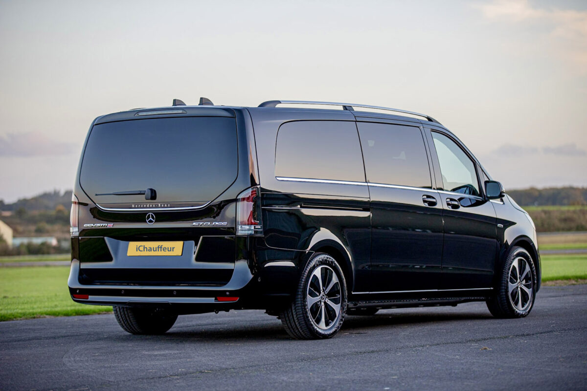 Senzati Jet Class Chauffeur - iChauffeur